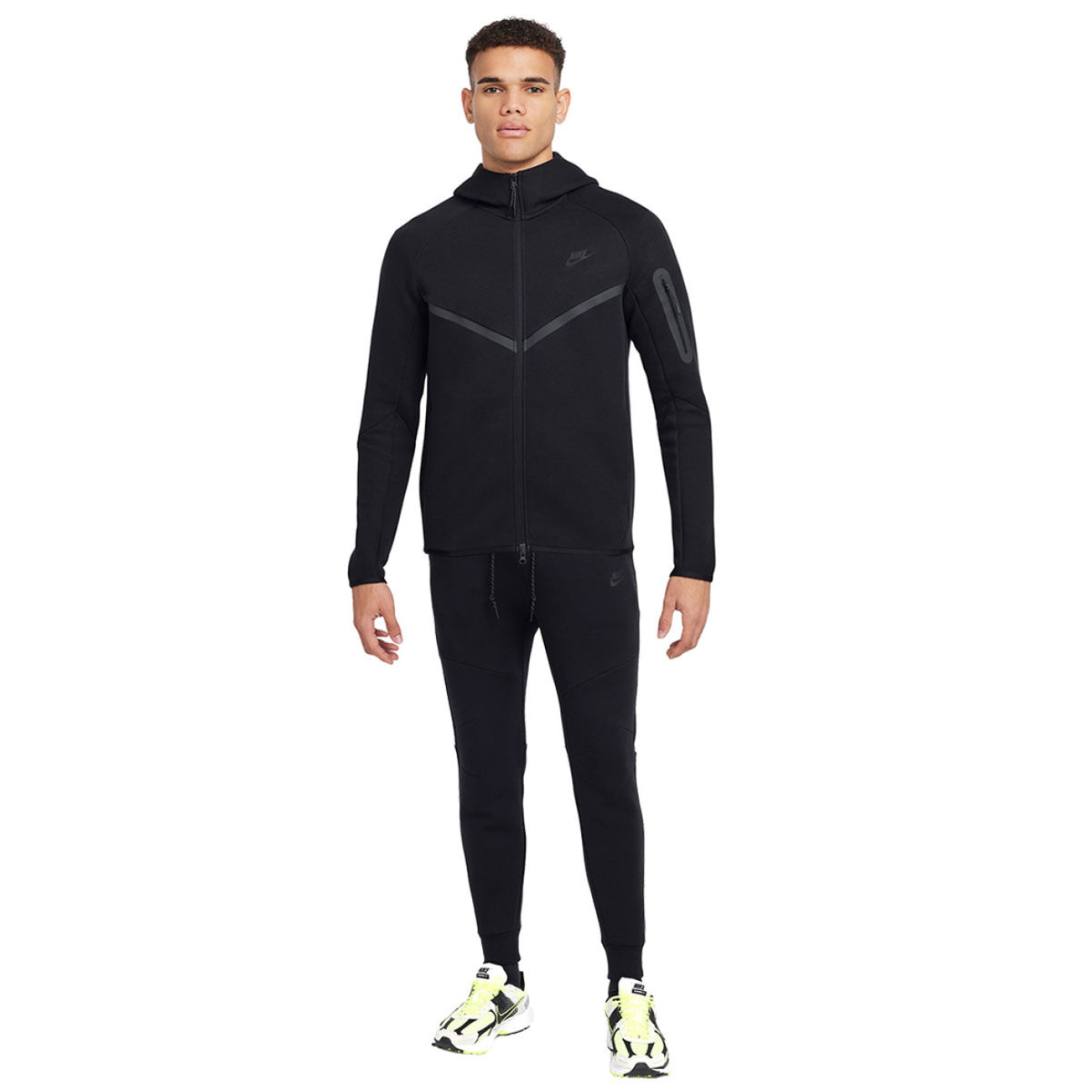 NIKE TECH FLEECE – Amora Milan